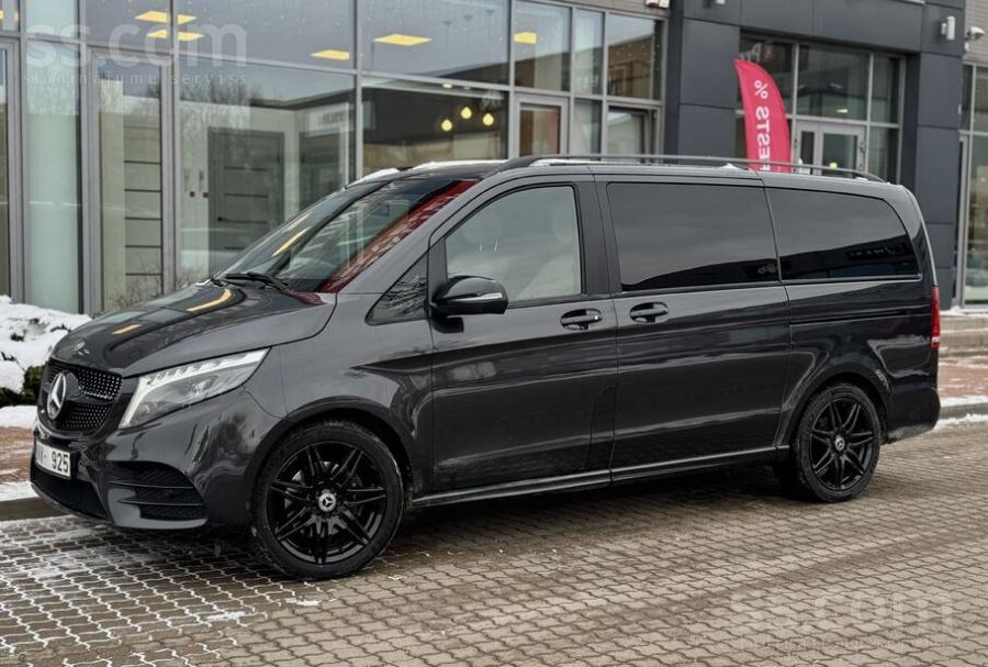 Melns Mercedes-Benz V 300 2023 Rīga, ar dzinēja tilpumu 2.00 L un nobraukumu 71 tūkst. km par 62400 €, foto 3 vietnē AUTOMOTO.COM.LV