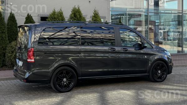Melns Mercedes-Benz V 300 2023 Rīga, ar dzinēja tilpumu 2.00 L un nobraukumu 71 tūkst. km par 57200 €, foto 4 vietnē AUTOMOTO.COM.LV