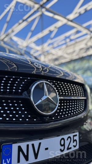 Melns Mercedes-Benz V 300 2023 Rīga, ar dzinēja tilpumu 2.00 L un nobraukumu 71 tūkst. km par 57200 €, foto 20 vietnē AUTOMOTO.COM.LV