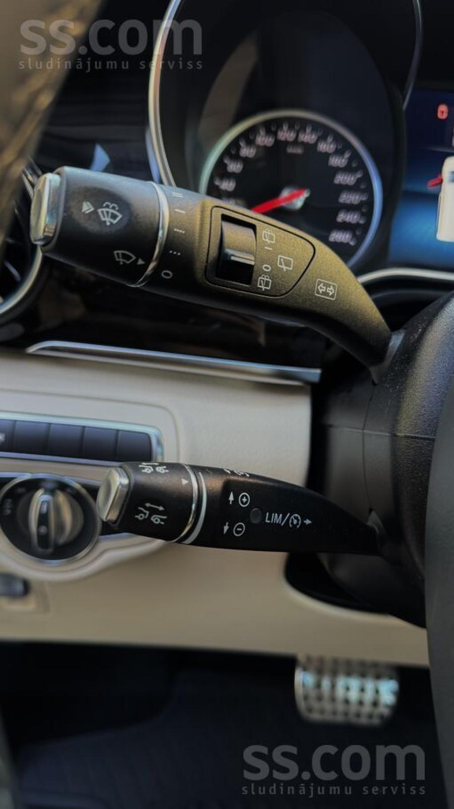 Melns Mercedes-Benz V 300 2023 Rīga, ar dzinēja tilpumu 2.00 L un nobraukumu 71 tūkst. km par 57200 €, foto 26 vietnē AUTOMOTO.COM.LV