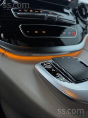 Melns Mercedes-Benz V 300 2023 Rīga, ar dzinēja tilpumu 2.00 L un nobraukumu 71 tūkst. km par 57200 €, foto 34 vietnē AUTOMOTO.COM.LV