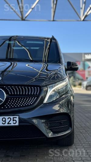 Melns Mercedes-Benz V 300 2023 Rīga, ar dzinēja tilpumu 2.00 L un nobraukumu 71 tūkst. km par 57200 €, foto 36 vietnē AUTOMOTO.COM.LV