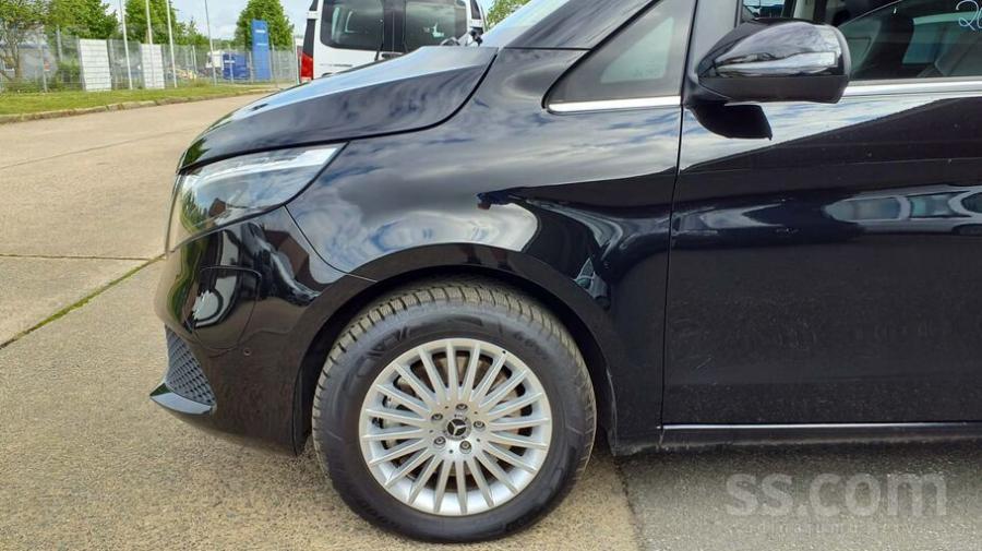 Черный Мерседес В 300 2023 в Рига, объемом двигателя 2.00 л и пробегом 35 тыс. км за 49990 €, фото 27 на AUTOMOTO.COM.LV