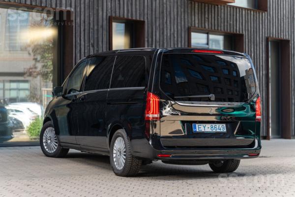 Black Mercedes-Benz V 300 2023 in Riga, with an engine capacity of 2.00 L and mileage of 35 thousand km for 48900 €, photo 4 on AUTOMOTO.COM.LV