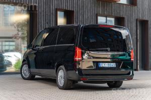 Black Mercedes-Benz V 300 2023 in Riga, with an engine capacity of 2.00 L and mileage of 35 thousand km for 48900 €, photo 5 on AUTOMOTO.COM.LV
