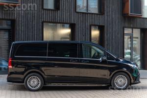 Black Mercedes-Benz V 300 2023 in Riga, with an engine capacity of 2.00 L and mileage of 35 thousand km for 48900 €, photo 7 on AUTOMOTO.COM.LV