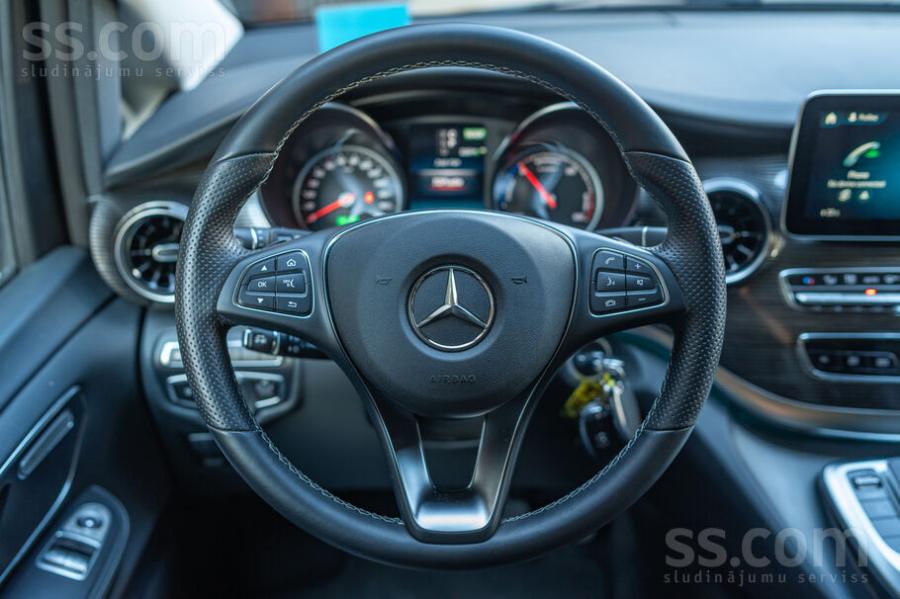 Black Mercedes-Benz V 300 2023 in Riga, with an engine capacity of 2.00 L and mileage of 35 thousand km for 48900 €, photo 26 on AUTOMOTO.COM.LV