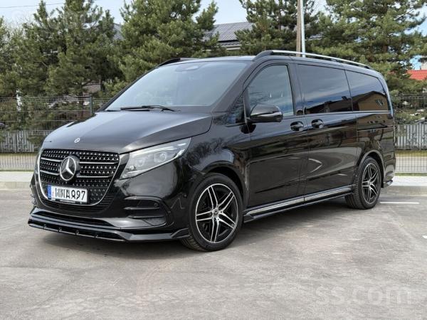 Черный Мерседес В 300 2024 в Елгава, объемом двигателя 2.00 л и пробегом 72 тыс. км за 77000 €, фото 1 на AUTOMOTO.COM.LV