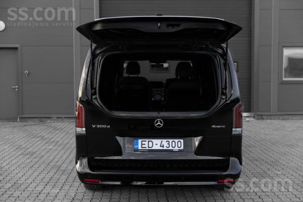 Black Mercedes-Benz V 300 2024 in Riga, with an engine capacity of 2.00 L and mileage of 55 thousand km for 69900 €, photo 6 on AUTOMOTO.COM.LV
