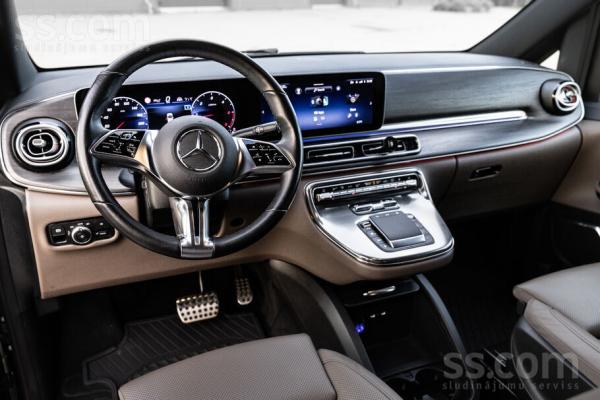 Black Mercedes-Benz V 300 2024 in Riga, with an engine capacity of 2.00 L and mileage of 55 thousand km for 69900 €, photo 8 on AUTOMOTO.COM.LV