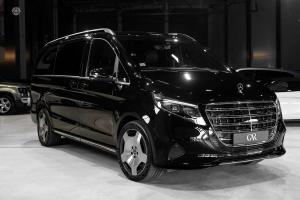 Melns Mercedes-Benz V 300 2024 Rīga, ar dzinēja tilpumu 2.00 L un nobraukumu 12 tūkst. km par 103455 €, foto 4 vietnē AUTOMOTO.COM.LV