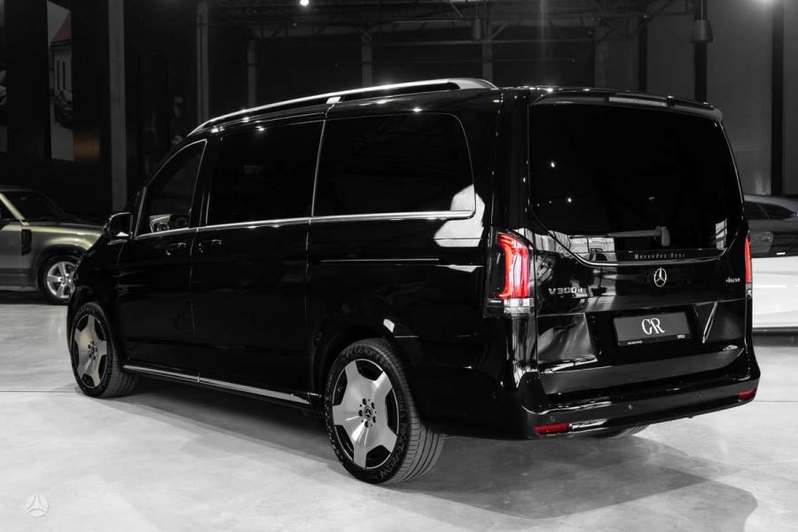 Melns Mercedes-Benz V 300 2024 Rīga, ar dzinēja tilpumu 2.00 L un nobraukumu 12 tūkst. km par 103455 €, foto 7 vietnē AUTOMOTO.COM.LV