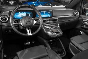 Melns Mercedes-Benz V 300 2024 Rīga, ar dzinēja tilpumu 2.00 L un nobraukumu 12 tūkst. km par 103455 €, foto 10 vietnē AUTOMOTO.COM.LV