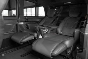 Melns Mercedes-Benz V 300 2024 Rīga, ar dzinēja tilpumu 2.00 L un nobraukumu 12 tūkst. km par 103455 €, foto 16 vietnē AUTOMOTO.COM.LV