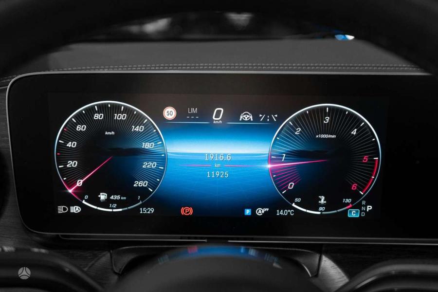Melns Mercedes-Benz V 300 2024 Rīga, ar dzinēja tilpumu 2.00 L un nobraukumu 12 tūkst. km par 103455 €, foto 24 vietnē AUTOMOTO.COM.LV