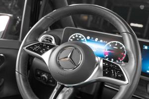 Melns Mercedes-Benz V 300 2024 Rīga, ar dzinēja tilpumu 2.00 L un nobraukumu 12 tūkst. km par 103455 €, foto 26 vietnē AUTOMOTO.COM.LV