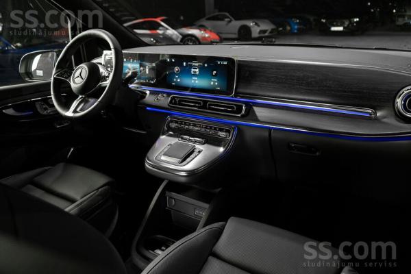 Black Mercedes-Benz V 300 2025 in Riga, with an engine capacity of 2.00 L and mileage of 1000 thousand km for 119790 €, photo 11 on AUTOMOTO.COM.LV