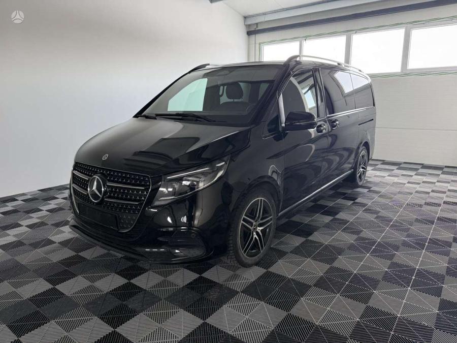 Melns Mercedes-Benz V 300 2024 Šauļi, ar dzinēja tilpumu 0.00 L un nobraukumu 51 tūkst. km par 89540 €, foto 1 vietnē AUTOMOTO.COM.LV