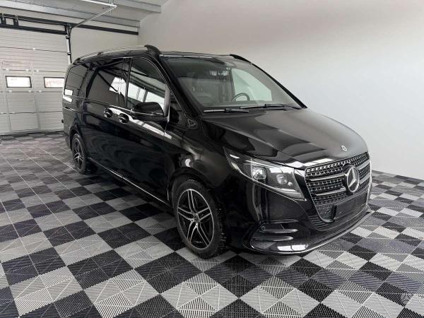 Black Mercedes-Benz V 300 2024 in Siauliai, with an engine capacity of 0.00 L and mileage of 51 thousand km for 89540 €, photo 4 on AUTOMOTO.COM.LV