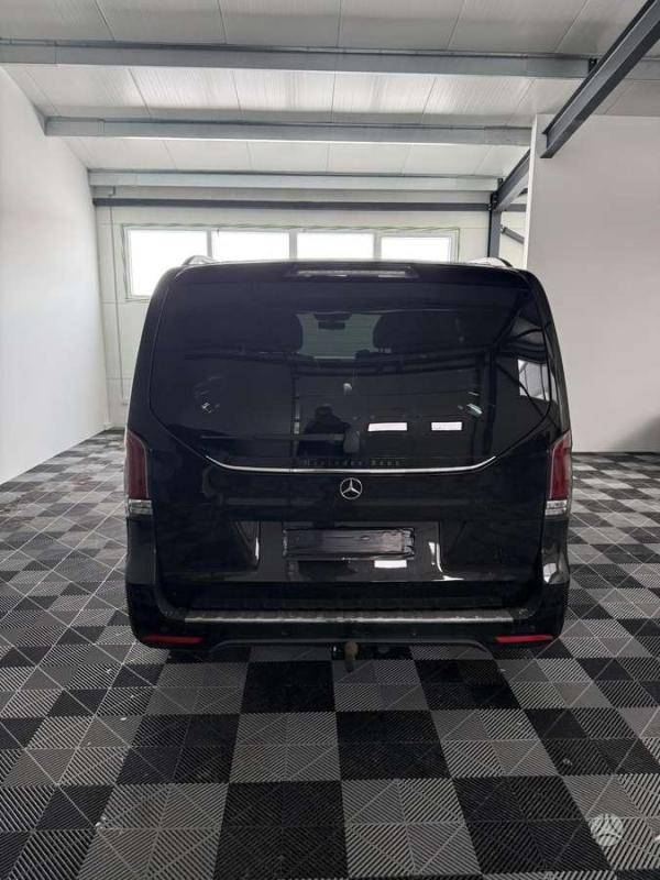Black Mercedes-Benz V 300 2024 in Siauliai, with an engine capacity of 0.00 L and mileage of 51 thousand km for 89540 €, photo 7 on AUTOMOTO.COM.LV