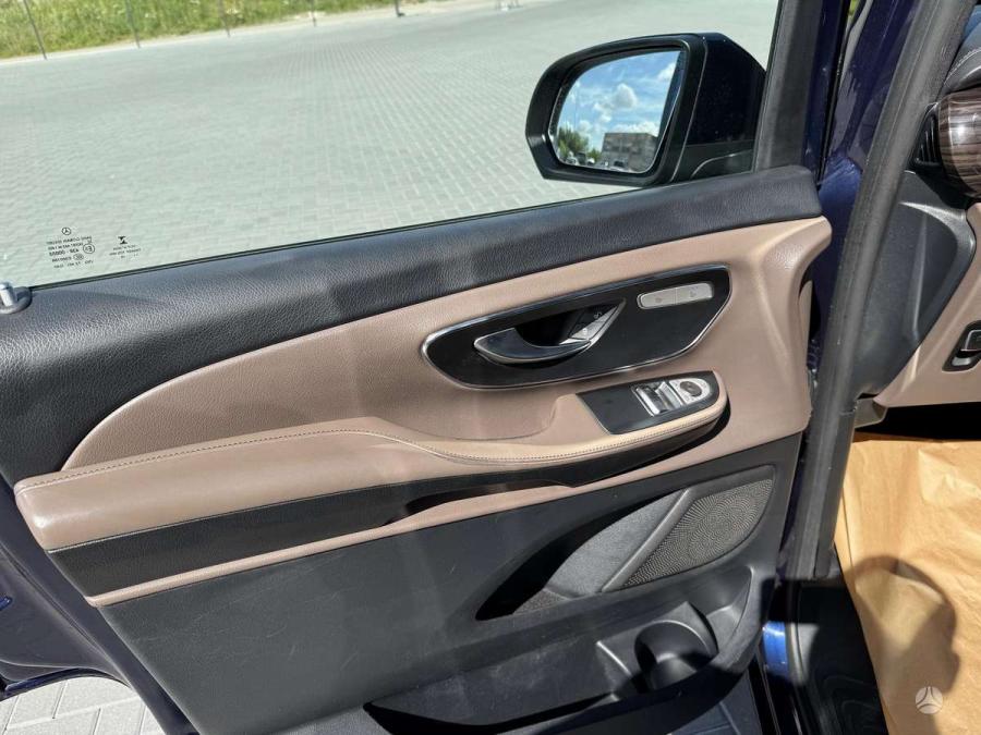Синий Мерседес В 300 2019 в Тельшяй, объемом двигателя 1.95 л и пробегом 286 тыс. км за 28500 €, фото 22 на AUTOMOTO.COM.LV