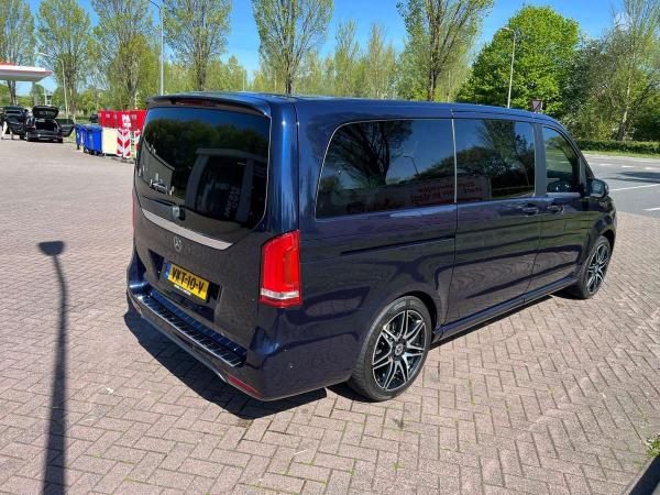 Blue Mercedes-Benz V 300 2019 in Panevezys, with an engine capacity of 2.00 L and mileage of 210 thousand km for 26000 €, photo 9 on AUTOMOTO.COM.LV