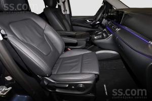 Blue Mercedes-Benz V 300 2024 in Riga, with an engine capacity of 2.00 L and mileage of 7 thousand km for 87950 €, photo 4 on AUTOMOTO.COM.LV