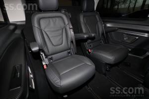 Blue Mercedes-Benz V 300 2024 in Riga, with an engine capacity of 2.00 L and mileage of 7 thousand km for 87950 €, photo 11 on AUTOMOTO.COM.LV