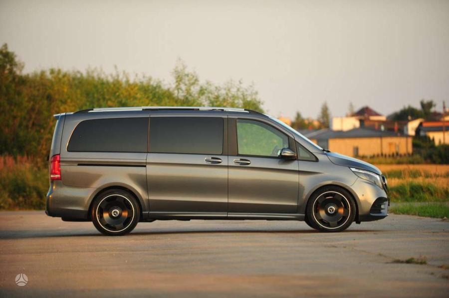 Grey Mercedes-Benz V 300 2019 in Kaunas, with an engine capacity of 1.95 L and mileage of 305 thousand km for 34990 €, photo 5 on AUTOMOTO.COM.LV