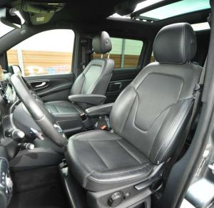 Grey Mercedes-Benz V 300 2019 in Kaunas, with an engine capacity of 1.95 L and mileage of 305 thousand km for 34990 €, photo 15 on AUTOMOTO.COM.LV