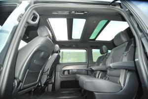 Grey Mercedes-Benz V 300 2019 in Kaunas, with an engine capacity of 1.95 L and mileage of 305 thousand km for 34990 €, photo 18 on AUTOMOTO.COM.LV