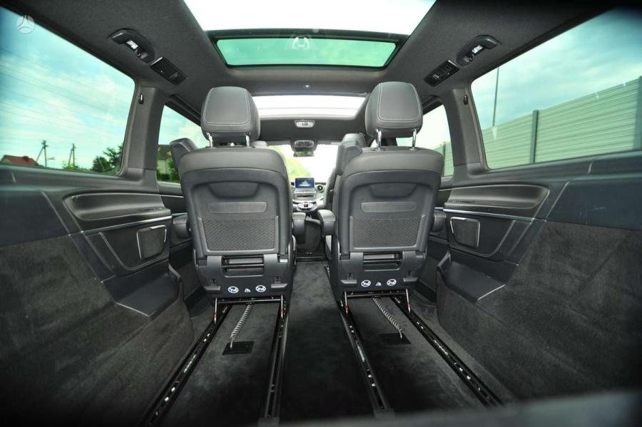 Grey Mercedes-Benz V 300 2019 in Kaunas, with an engine capacity of 1.95 L and mileage of 305 thousand km for 34990 €, photo 19 on AUTOMOTO.COM.LV