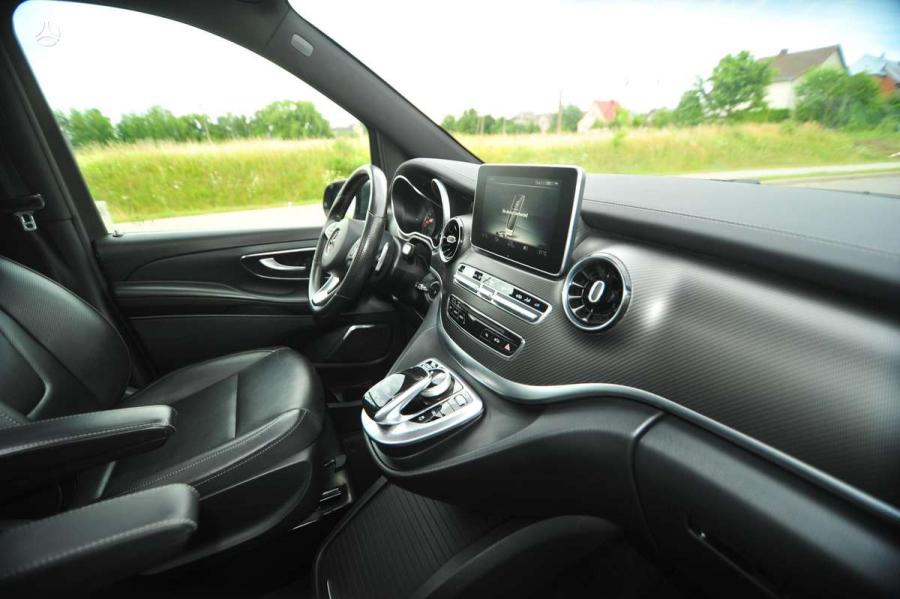 Grey Mercedes-Benz V 300 2019 in Kaunas, with an engine capacity of 1.95 L and mileage of 305 thousand km for 34990 €, photo 22 on AUTOMOTO.COM.LV
