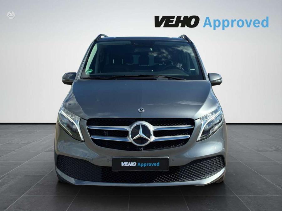 Pelēks Mercedes-Benz V 300 2022 Kauņa, ar dzinēja tilpumu 0.00 L un nobraukumu 133 tūkst. km par 51900 €, foto 4 vietnē AUTOMOTO.COM.LV