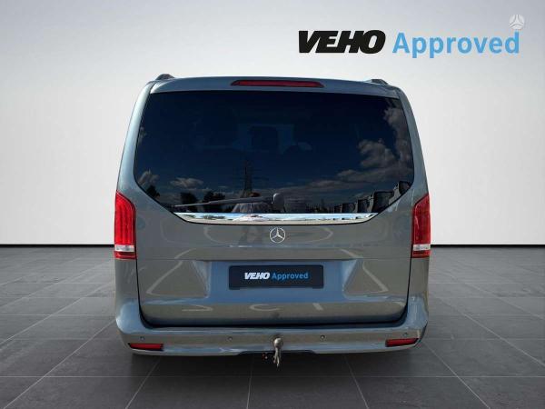 Pelēks Mercedes-Benz V 300 2022 Kauņa, ar dzinēja tilpumu 0.00 L un nobraukumu 133 tūkst. km par 51900 €, foto 5 vietnē AUTOMOTO.COM.LV
