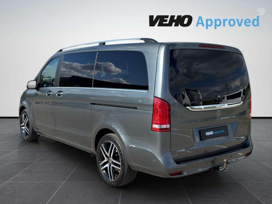 Pelēks Mercedes-Benz V 300 2022 Kauņa, ar dzinēja tilpumu 0.00 L un nobraukumu 133 tūkst. km par 51900 €, foto 8 vietnē AUTOMOTO.COM.LV
