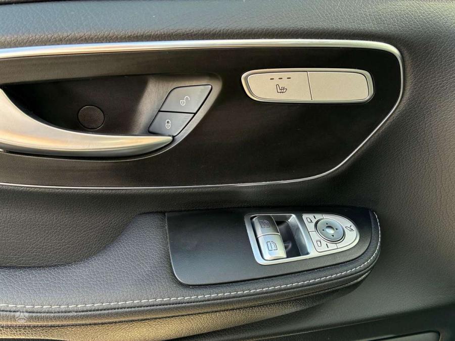 Pelēks Mercedes-Benz V 300 2022 Kauņa, ar dzinēja tilpumu 0.00 L un nobraukumu 133 tūkst. km par 51900 €, foto 11 vietnē AUTOMOTO.COM.LV