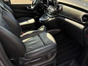 Pelēks Mercedes-Benz V 300 2022 Kauņa, ar dzinēja tilpumu 0.00 L un nobraukumu 133 tūkst. km par 51900 €, foto 13 vietnē AUTOMOTO.COM.LV