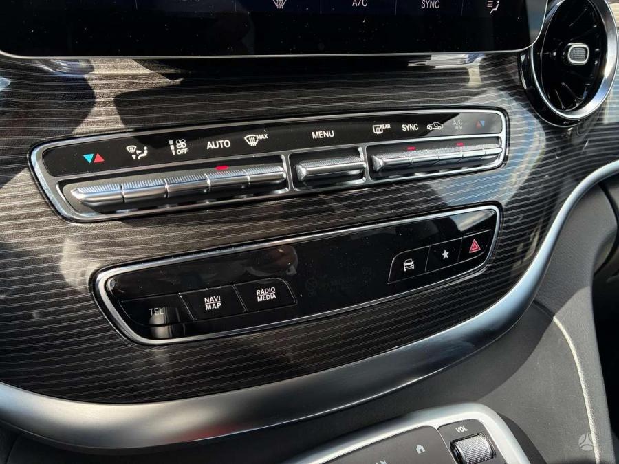 Pelēks Mercedes-Benz V 300 2022 Kauņa, ar dzinēja tilpumu 0.00 L un nobraukumu 133 tūkst. km par 51900 €, foto 16 vietnē AUTOMOTO.COM.LV