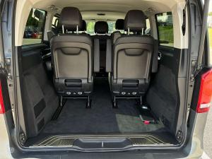 Pelēks Mercedes-Benz V 300 2022 Kauņa, ar dzinēja tilpumu 0.00 L un nobraukumu 133 tūkst. km par 51900 €, foto 28 vietnē AUTOMOTO.COM.LV