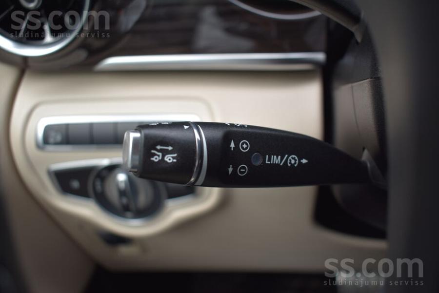 Pelēks Mercedes-Benz V 300 2019 Kuldīga, ar dzinēja tilpumu 2.00 L un nobraukumu 0 tūkst. km par 39900 €, foto 20 vietnē AUTOMOTO.COM.LV