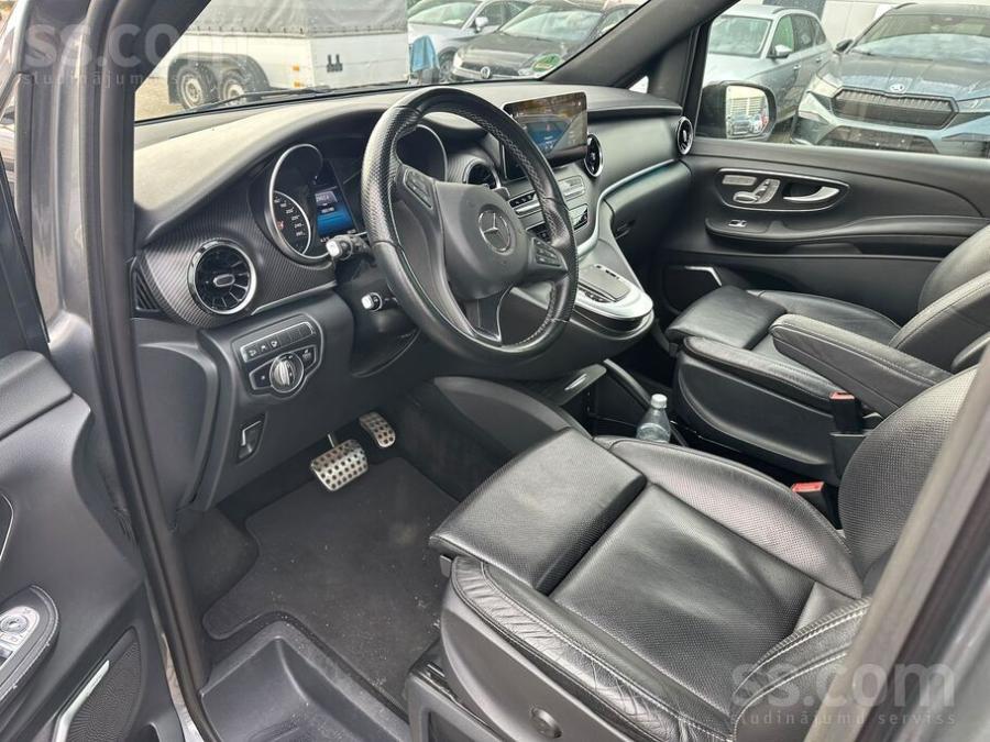 Pelēks Mercedes-Benz V 300 2022 Rīga, ar dzinēja tilpumu 3.00 L un nobraukumu 106 tūkst. km par 47500 €, foto 7 vietnē AUTOMOTO.COM.LV