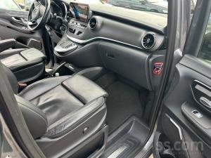 Pelēks Mercedes-Benz V 300 2022 Rīga, ar dzinēja tilpumu 3.00 L un nobraukumu 106 tūkst. km par 47500 €, foto 11 vietnē AUTOMOTO.COM.LV