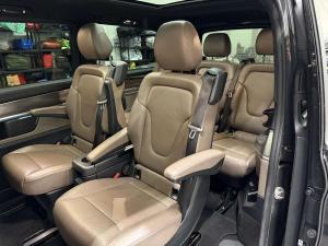 Grey Mercedes-Benz V 300 2019 in Vilnius, with an engine capacity of 1.95 L and mileage of 123 thousand km for 38900 €, photo 8 on AUTOMOTO.COM.LV