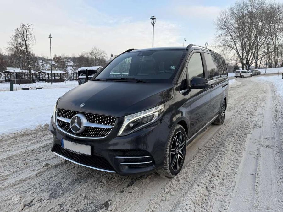 Pelēks Mercedes-Benz V 300 2019 Viļņa, ar dzinēja tilpumu 1.95 L un nobraukumu 124 tūkst. km par 47500 €, foto 1 vietnē AUTOMOTO.COM.LV