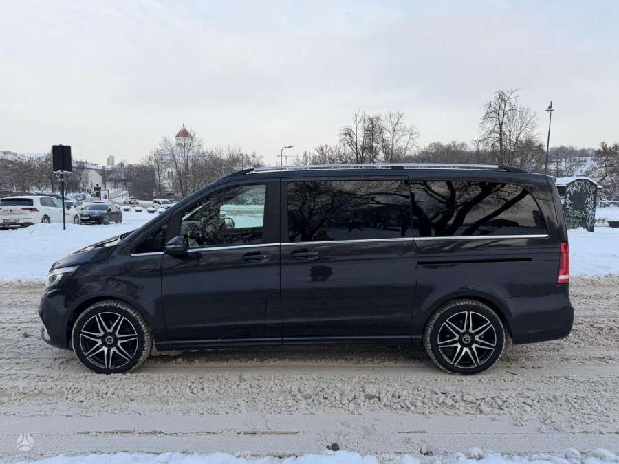 Pelēks Mercedes-Benz V 300 2019 Viļņa, ar dzinēja tilpumu 1.95 L un nobraukumu 124 tūkst. km par 47500 €, foto 10 vietnē AUTOMOTO.COM.LV