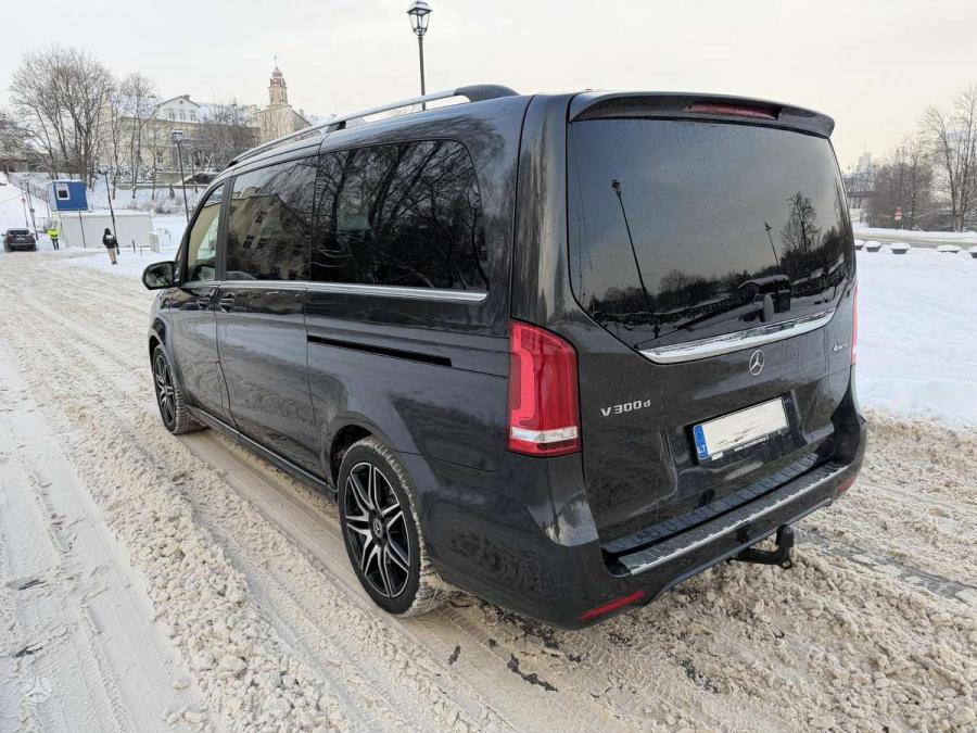 Pelēks Mercedes-Benz V 300 2019 Viļņa, ar dzinēja tilpumu 1.95 L un nobraukumu 124 tūkst. km par 47500 €, foto 14 vietnē AUTOMOTO.COM.LV