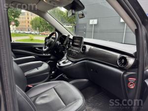 Grey Mercedes-Benz V 300 2019 in Riga, with an engine capacity of 2.00 L and mileage of 160 thousand km for 40000 €, photo 9 on AUTOMOTO.COM.LV