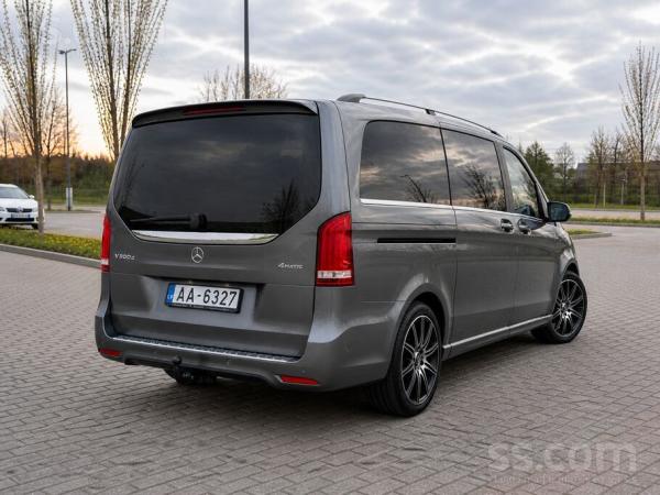 Grey Mercedes-Benz V 300 2019 in Ventspils, with an engine capacity of 2.20 L and mileage of 164 thousand km for 42000 €, photo 2 on AUTOMOTO.COM.LV