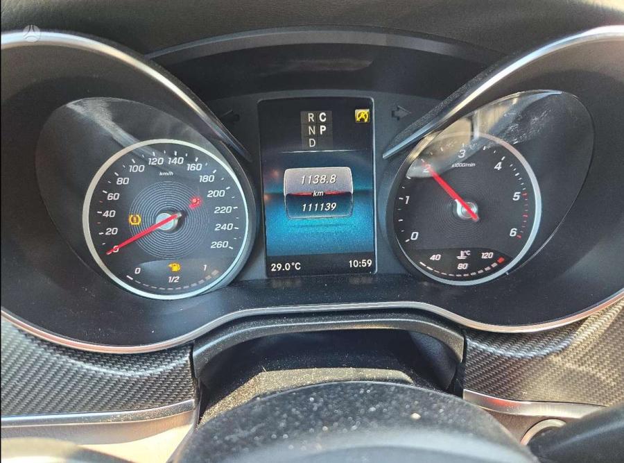 Grey Mercedes-Benz V 300 2020 in Klaipeda, with an engine capacity of 1.95 L and mileage of 111 thousand km for 23700 €, photo 7 on AUTOMOTO.COM.LV